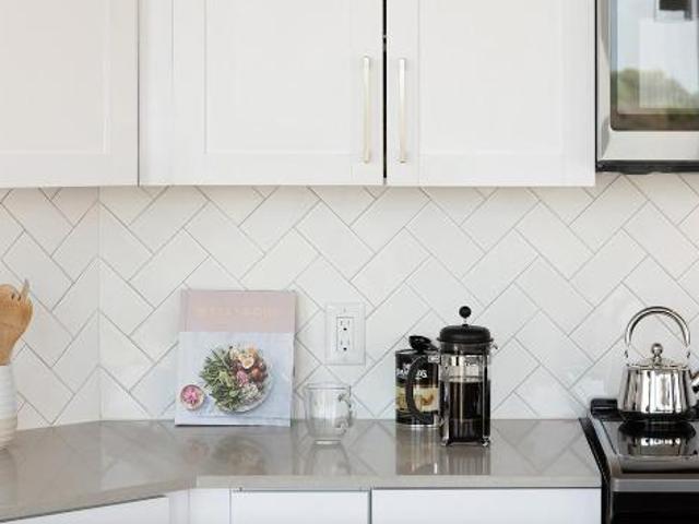2 Br, 2 bath, Apartment 10 Westedge St
