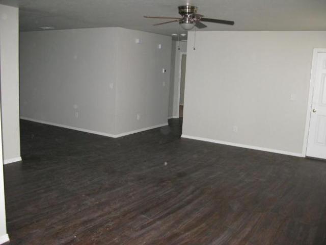 2 Br, 2 bath, Apartment 11719 Surrey Hills Blvd