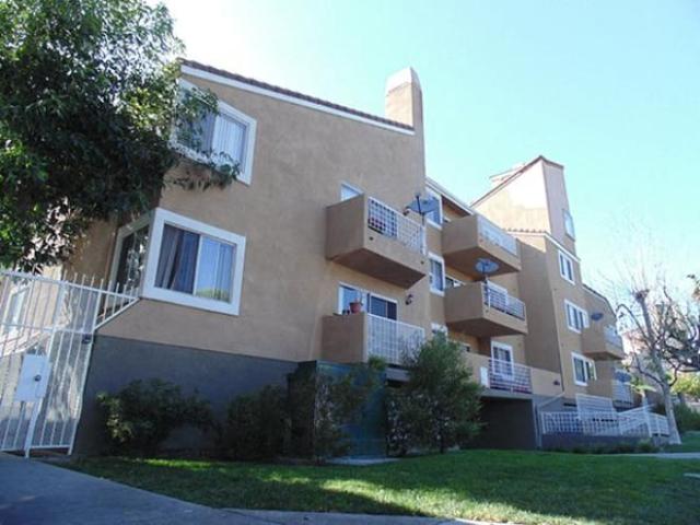 2 Br, 2 bath, Apartment 11750 Euclid St