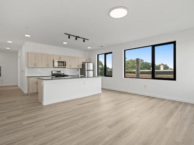 2 Br, 2 bath, Apartment 117 Prospect Ave