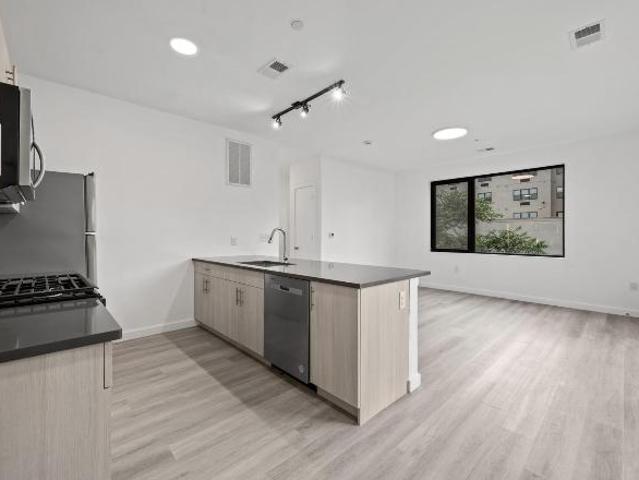 2 Br, 2 bath, Apartment 117 Prospect Ave