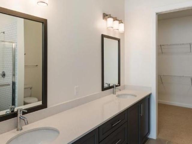 2 Br, 2 bath, Apartment 1180 Canton St