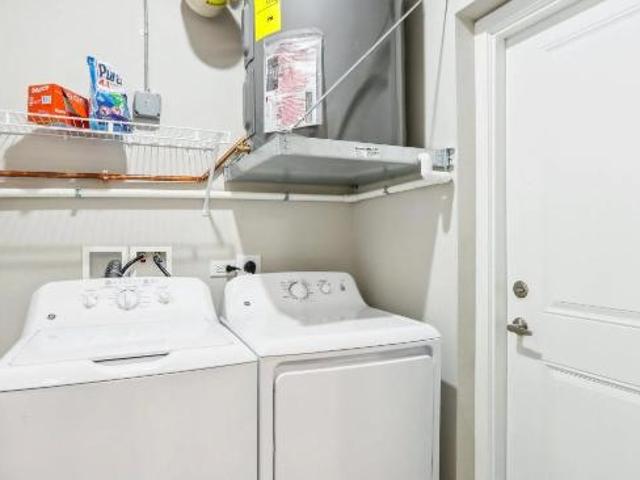 2 Br, 2 bath, Apartment 1100 Huntington Dr