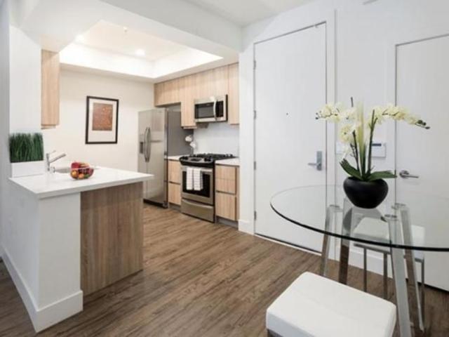 2 Br, 2 bath, Apartment 11059 McCormick St