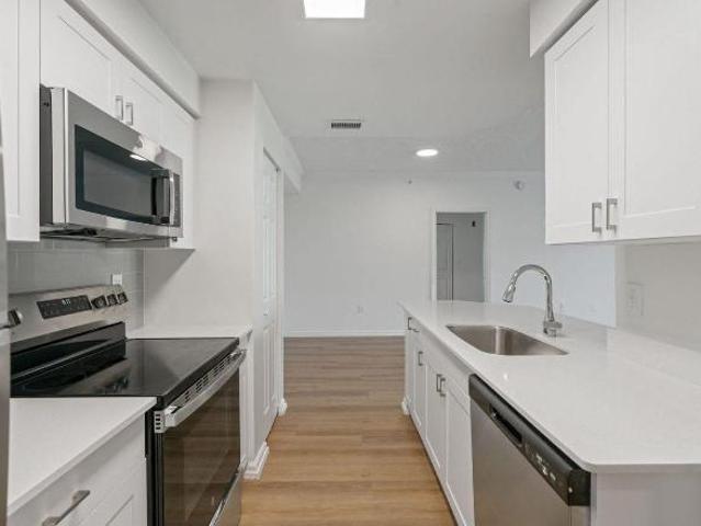 2 Br, 2 bath, Apartment 11099 SW 5th Street
