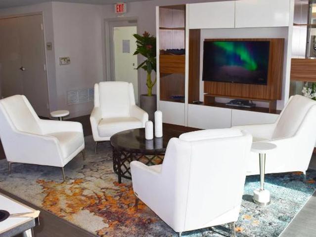 2 Br, 2 bath, Apartment 110 SW 12 avenue