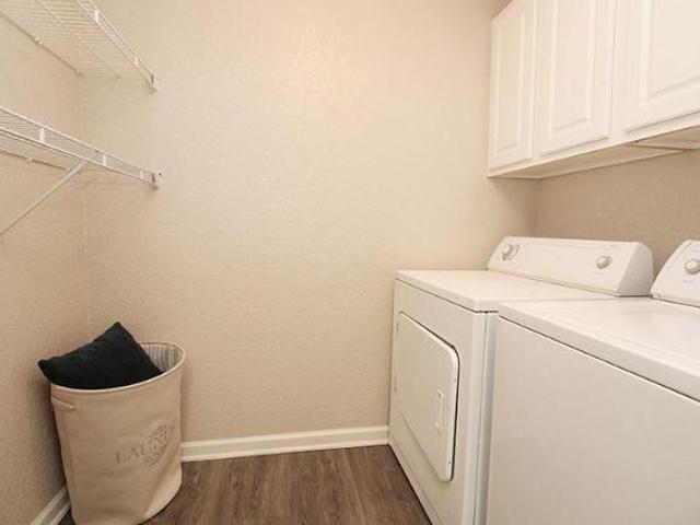 2 Br, 2 bath, Apartment 12499 Folsom Blvd