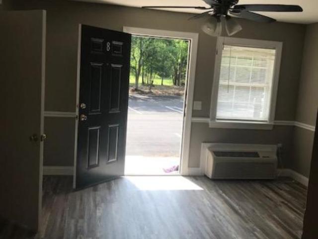 2 Br, 2 bath, Apartment 124 Peacock St