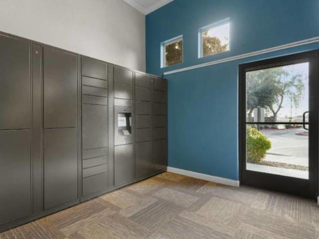 2 Br, 2 bath, Apartment 12740 W Indian School Rd