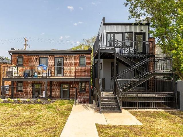 2 Br, 2 bath, Apartment 127 South Braddock Street