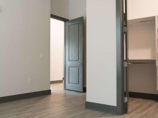 2 Br, 2 bath, Apartment 128 Columbus St