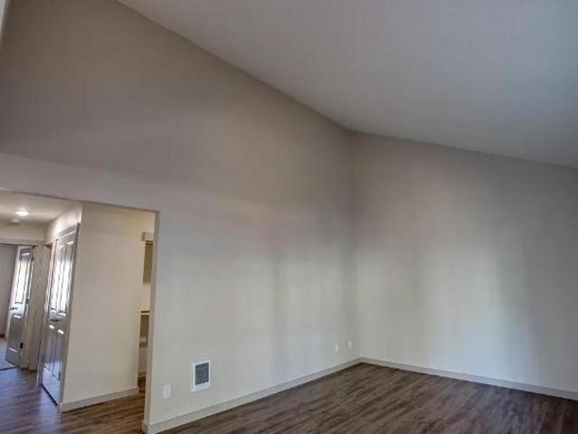 2 Br, 2 bath, Apartment 12015 SW Walden Ln
