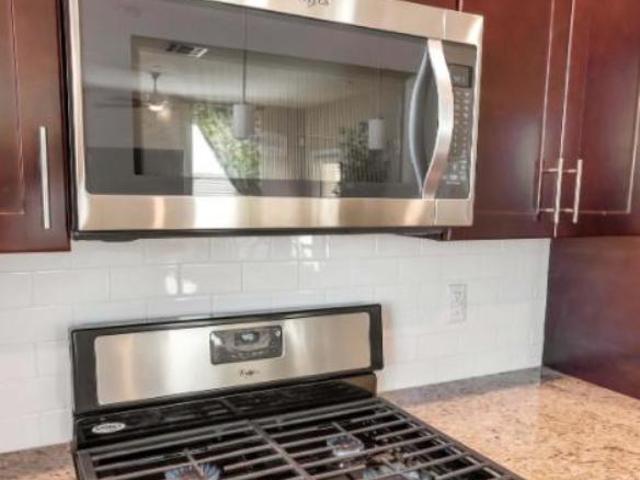 2 Br, 2 bath, Apartment 1350 S Ellsworth Rd