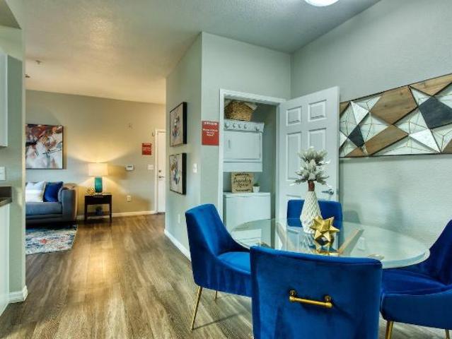 2 Br, 2 bath, Apartment 1361 S Greenfield Rd