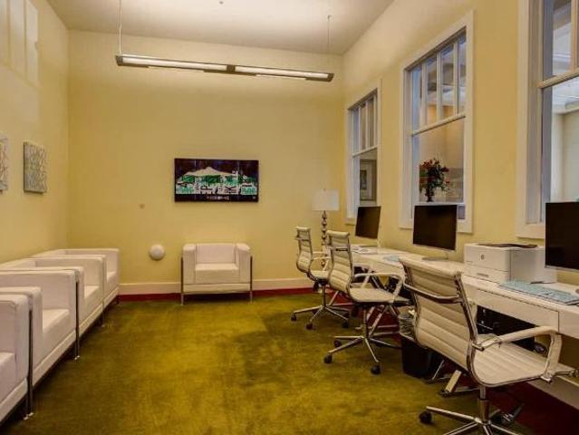 2 Br, 2 bath, Apartment 1380 SW 66th Ave