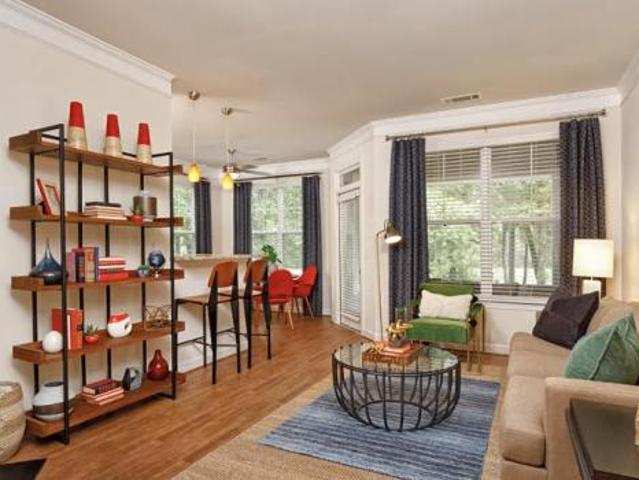 2 Br, 2 bath, Apartment 1300 Sterling Green Dr