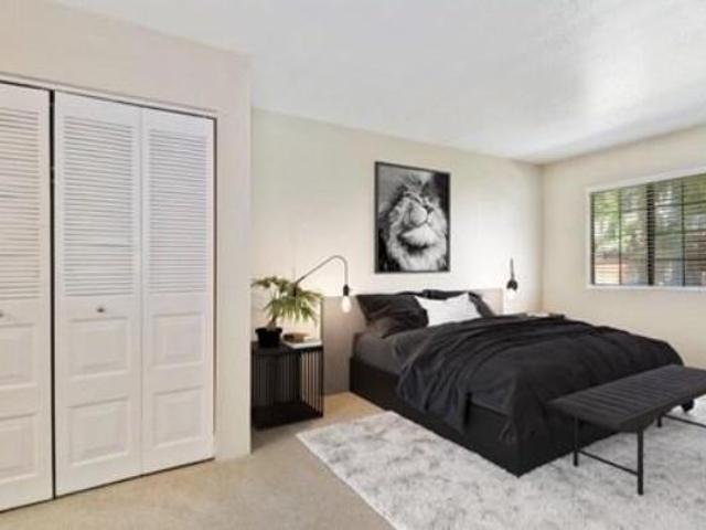 2 Br, 2 bath, Apartment 13021 S 48th St