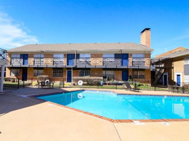 2 Br, 2 bath, Apartment 1307 N Meridian Ave