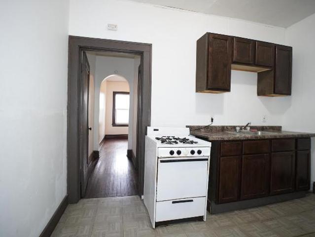 2 Br, 2 bath, Apartment 130 East 13th Avenue