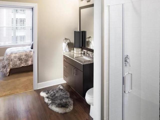 2 Br, 2 bath, Apartment 131 E Davie St