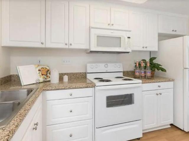 2 Br, 2 bath, Apartment 13202 Myford Road