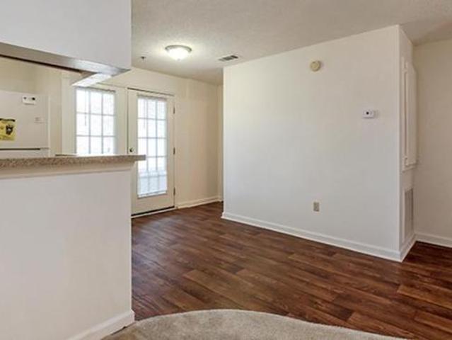 2 Br, 2 bath, Apartment 132 Wood Lake Dr