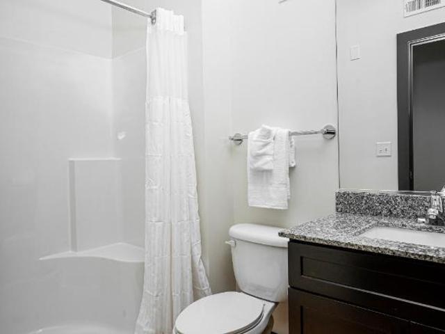 2 Br, 2 bath, Apartment 144 4th Street