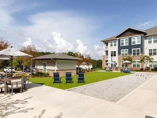 2 Br, 2 bath, Apartment 1450 Newnan Crossing Blvd E