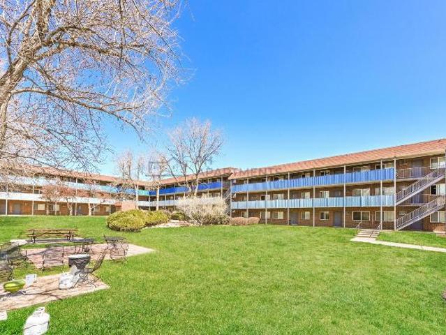 2 Br, 2 bath, Apartment 1450 South Reed Street