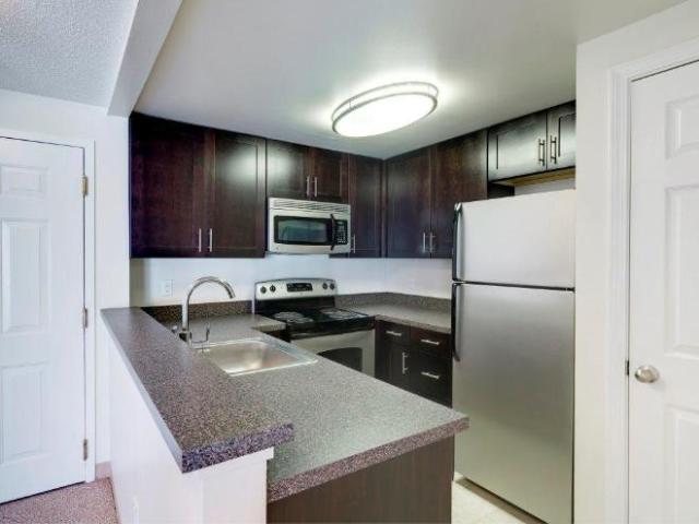 2 Br, 2 bath, Apartment 147 King Street