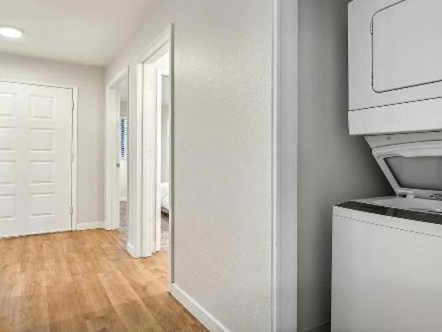 2 Br, 2 bath, Apartment 14800 NW Cornell Rd