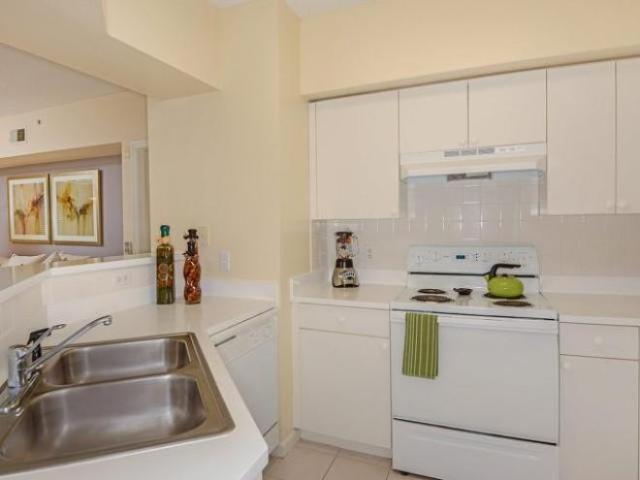 2 Br, 2 bath, Apartment 1400 Via Lugano Circle