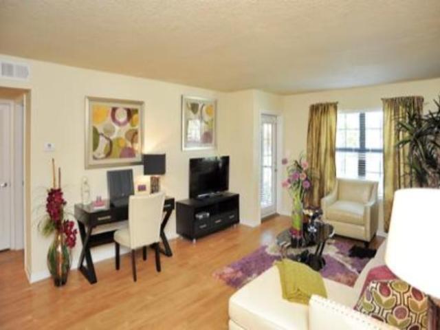 2 Br, 2 bath, Apartment 1400 Village Boulevard