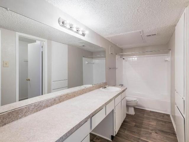 2 Br, 2 bath, Apartment 1401 Sotogrande Blvd