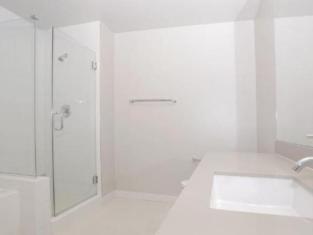 2 Br, 2 bath, Apartment 1410 5th St