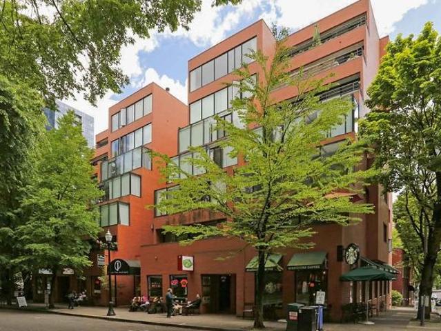 2 Br, 2 bath, Apartment 1436 SW Park Ave
