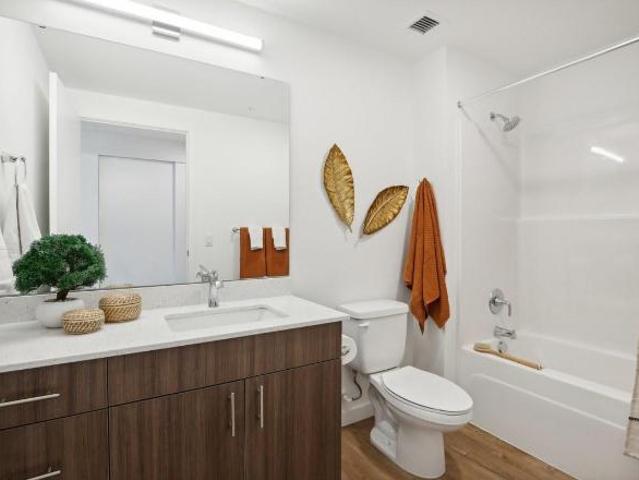 2 Br, 2 bath, Apartment 14378 Walnut Grove Wy