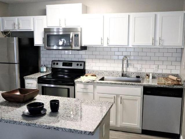 2 Br, 2 bath, Apartment 1555 Lavista Road NE