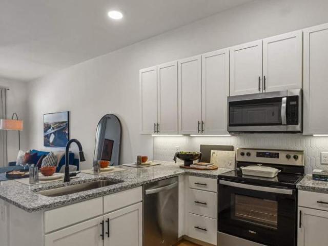 2 Br, 2 bath, Apartment 15621 Bovis Way