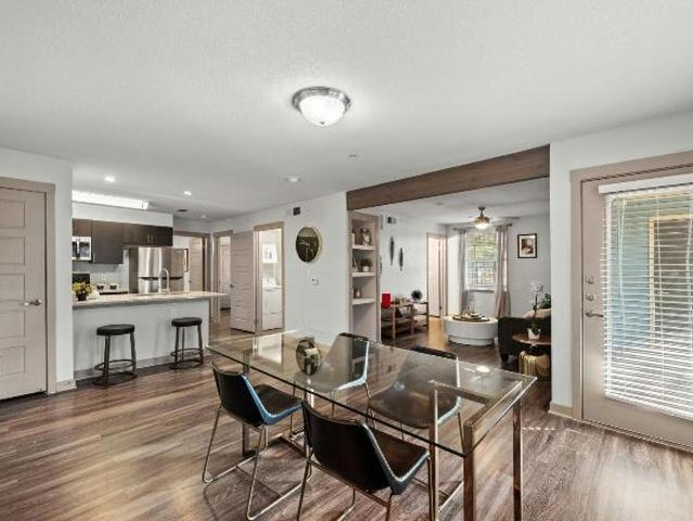 2 Br, 2 bath, Apartment 1500 Crossing Place