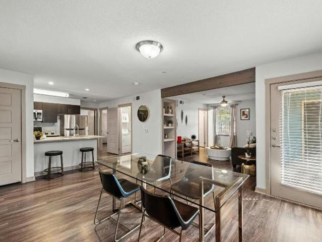 2 Br, 2 bath, Apartment 1500 Crossing Place