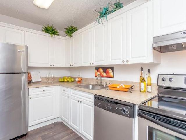 2 Br, 2 bath, Apartment 1500 NE 123rd St