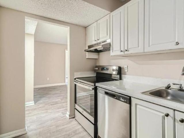 2 Br, 2 bath, Apartment 1500 NE 123rd St