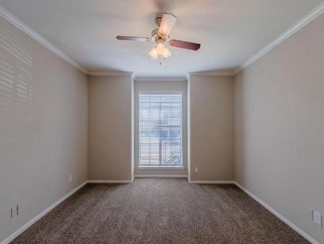 2 Br, 2 bath, Apartment 1500 Plantation Oaks Dr