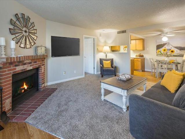 2 Br, 2 bath, Apartment 1510 Chapel Hills Drive
