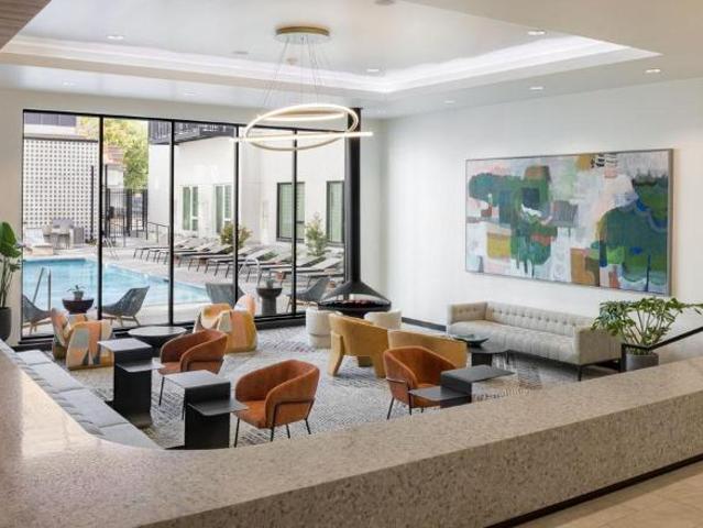 2 Br, 2 bath, Apartment 1517 H St