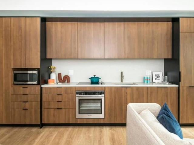 2 Br, 2 bath, Apartment 151 N 1st St