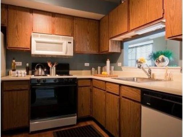 2 Br, 2 bath, Apartment 1533 Baldwin Ct