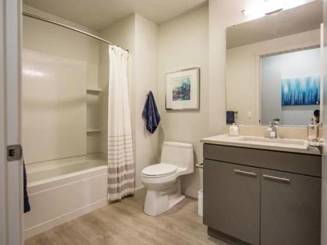 2 Br, 2 bath, Apartment 1531 N Street