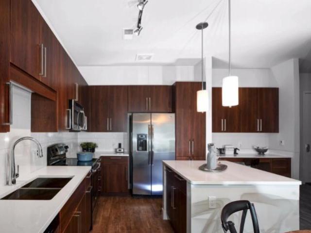 2 Br, 2 bath, Apartment 15345 N Scottsdale Rd